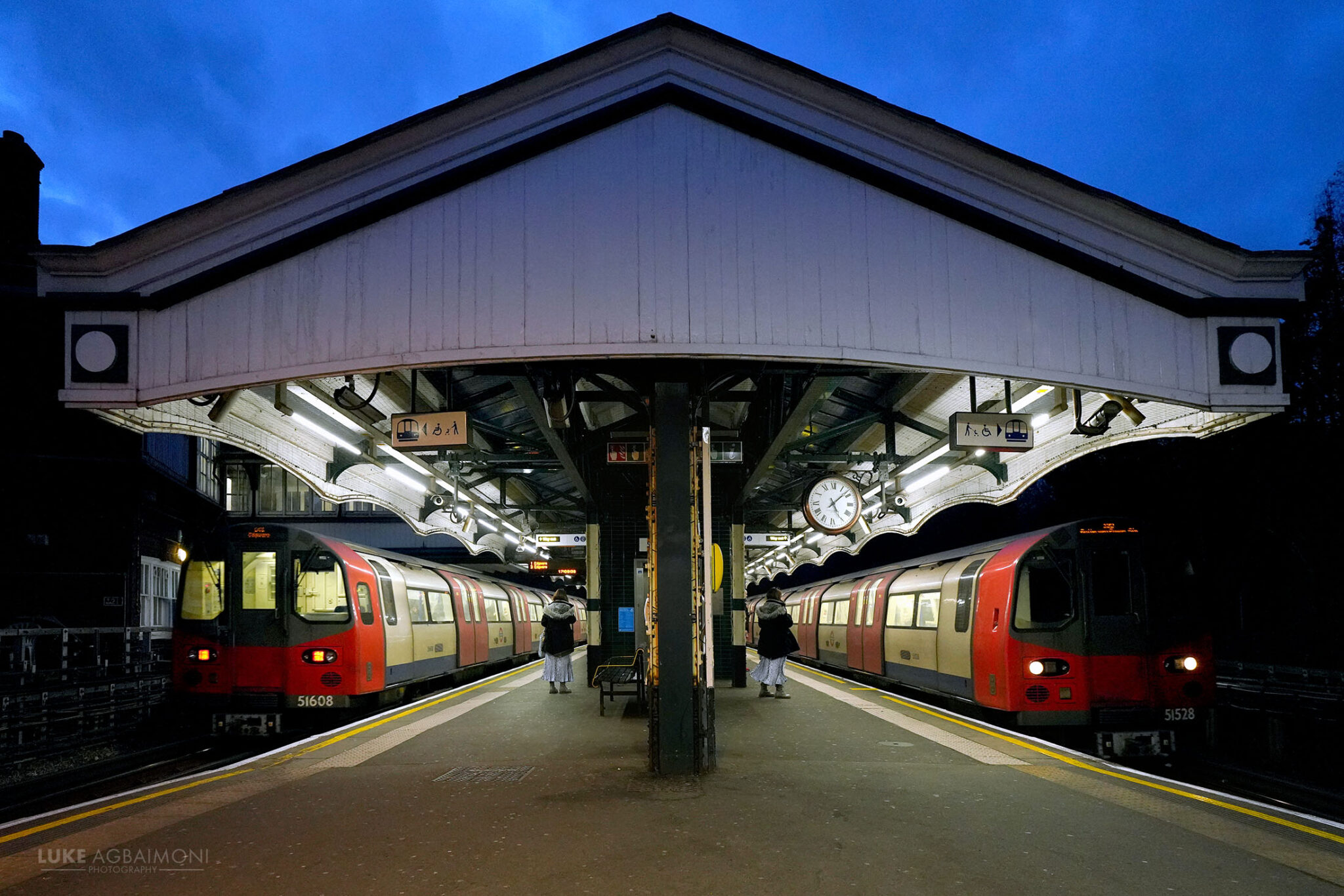 Hendon Central Station - London Photography - Tube Mapper