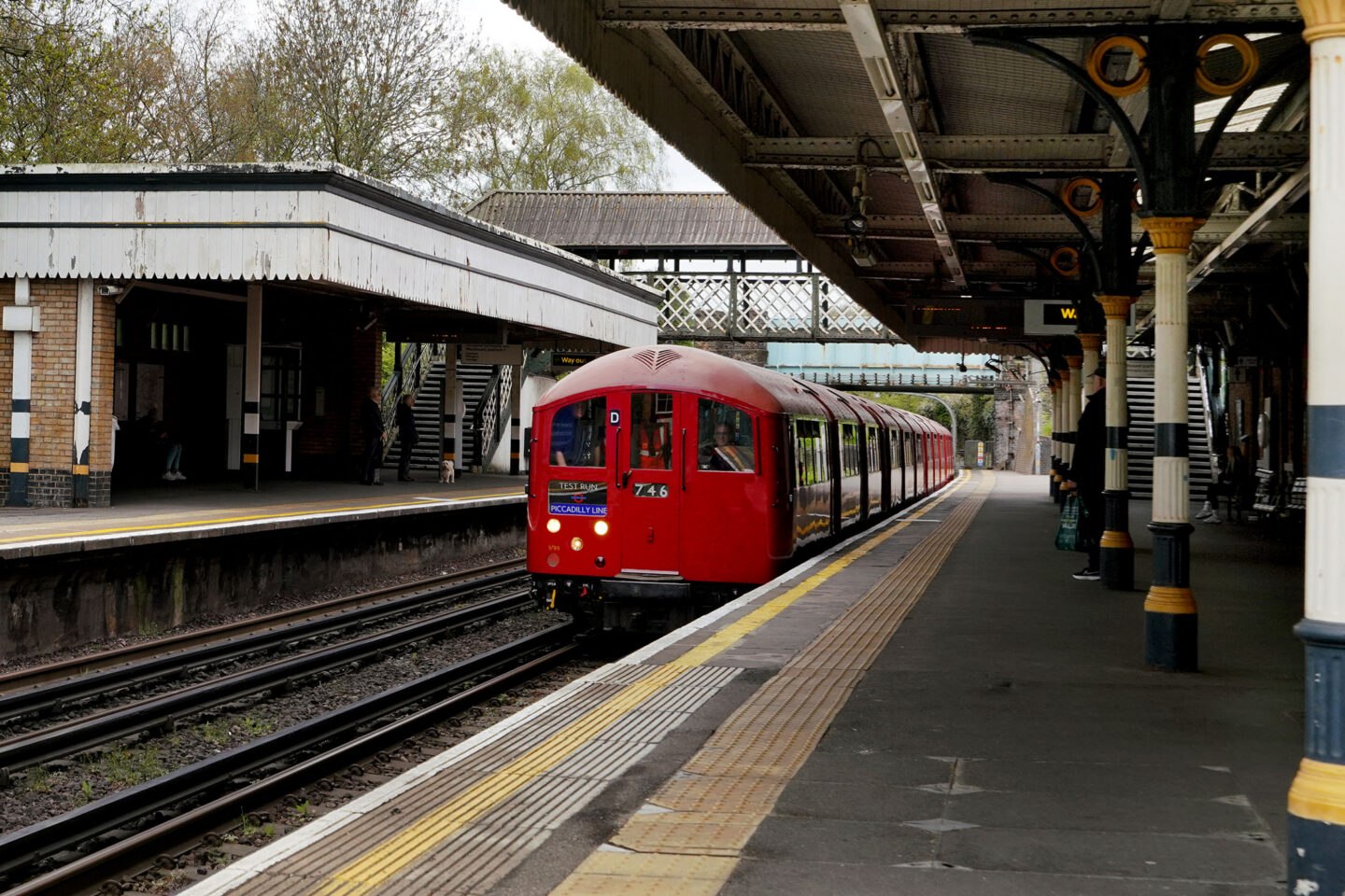 Ruislip Station - London Photography - Tube Mapper