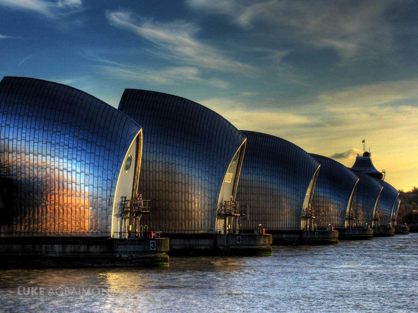 Pontoon Dock DLR Station - London Photography - Tubemapper